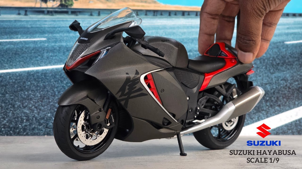 HD Miniature | Grey Suzuki Hayabusa 1/9 Diecast Bike Model - YouTube