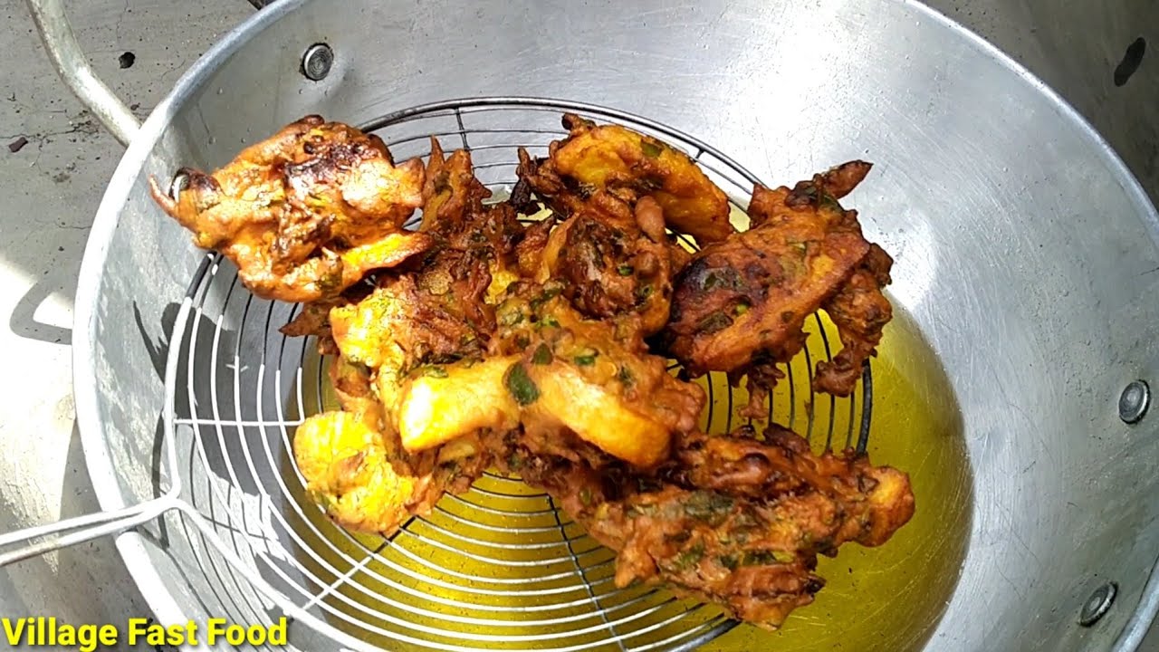 Pakora Recipe 😋😋 | Village Fast Food - YouTube