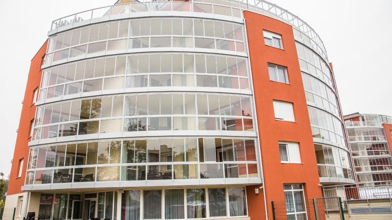 Luxury Spa & Conference Hotel, Siófok, Hungary - YouTube