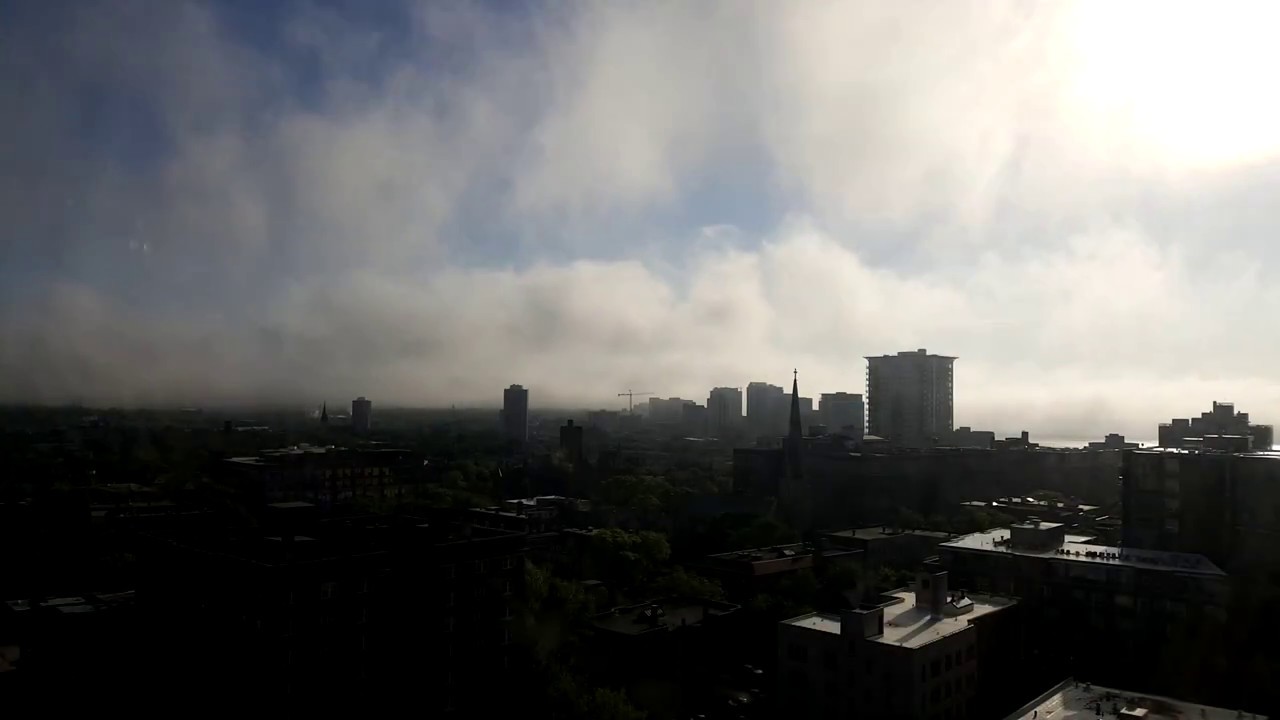 Fog Rolling into Milwaukee - YouTube