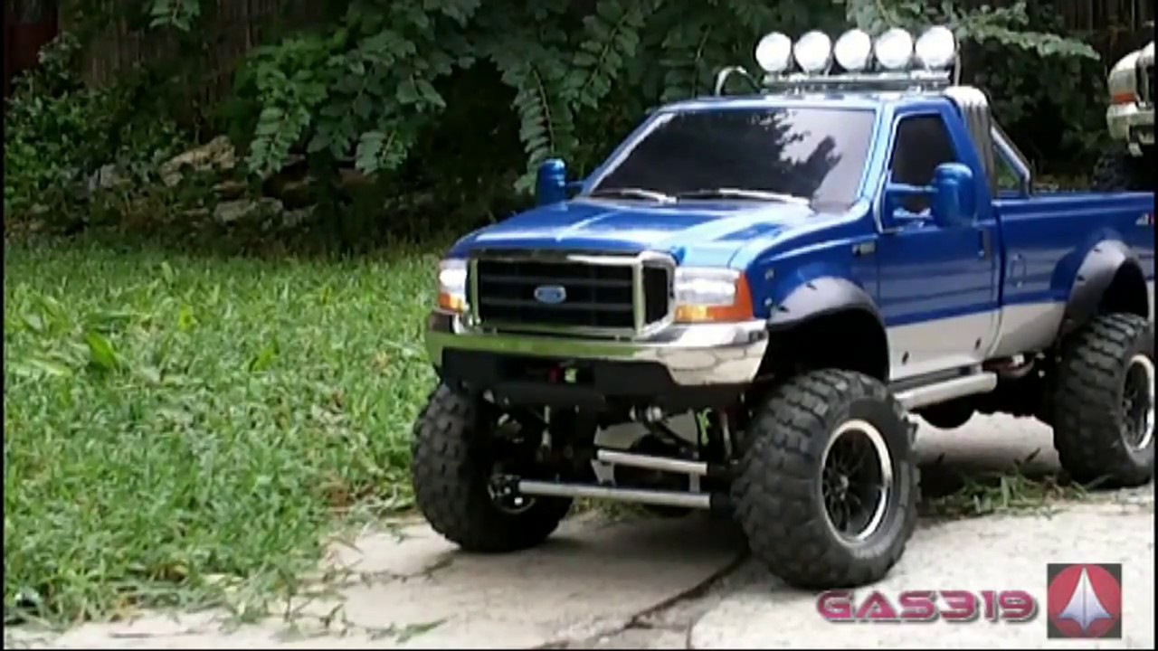Ford F 350 Tamiya & Axial Race Team - YouTube