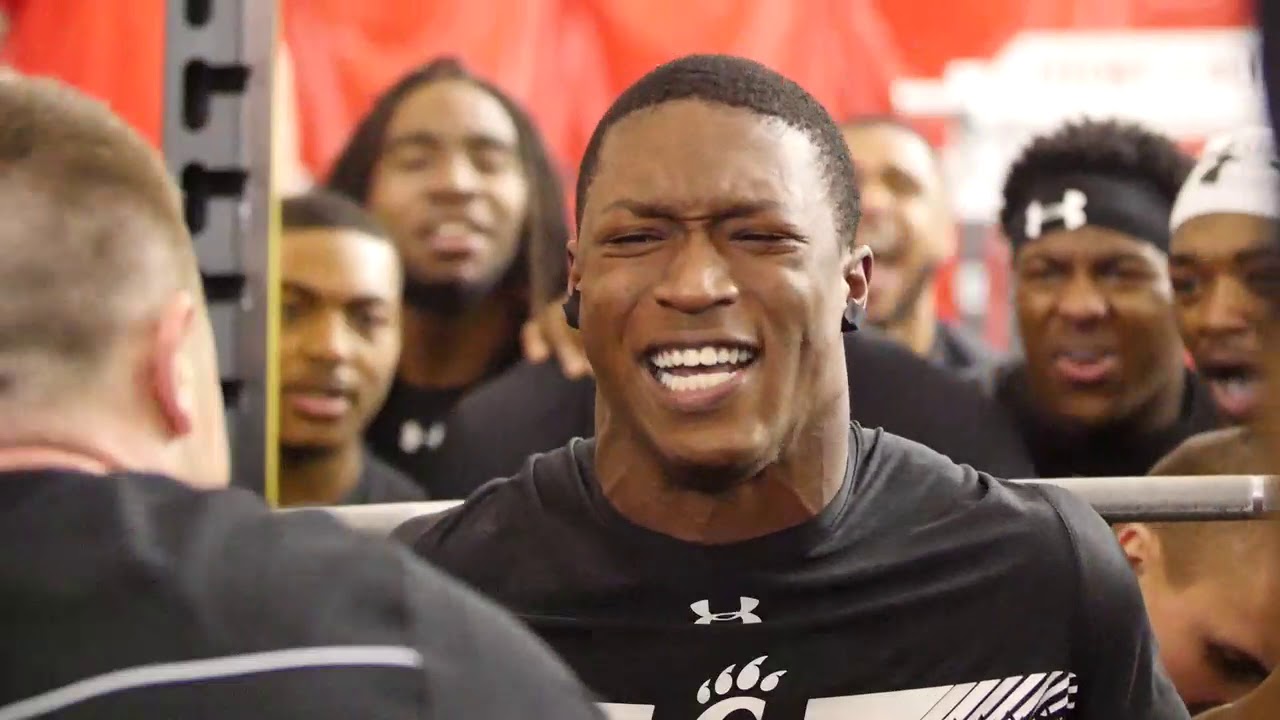 James Wiggins Cincinnati Bearcats “The Freak” 455lb for 13 - YouTube
