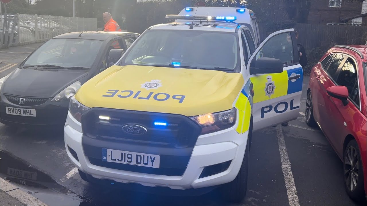 British Transport Police EIU Light Demonstration + Bullhorn (short ...