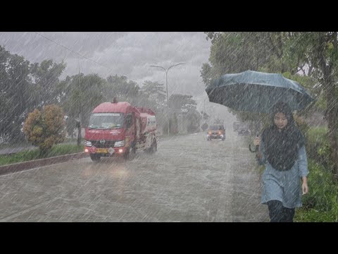 ÇILGIN YAĞMUR! ASYA'DA KÖY HAYATINI VURAN EN ŞİDDETLİ KASIRGA 🥶🥶😱