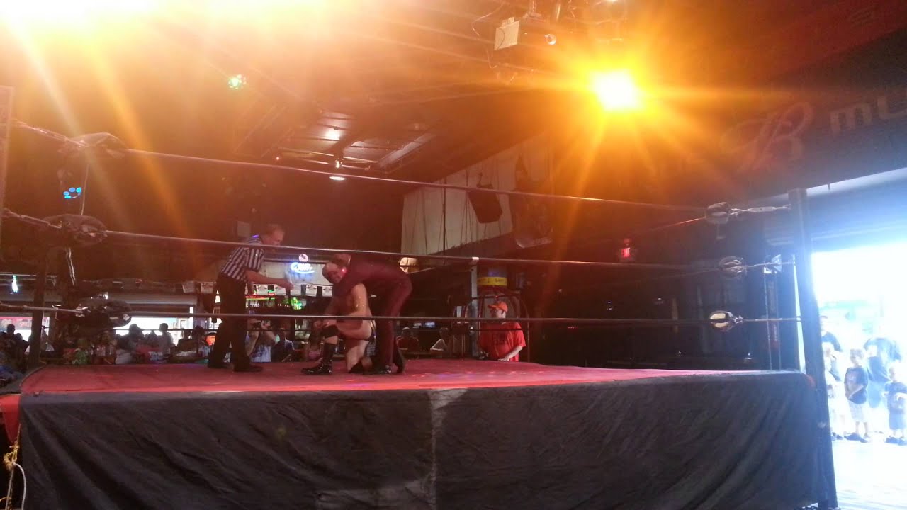 Mitch Mitchell vs. Maxwell Chicago - YouTube