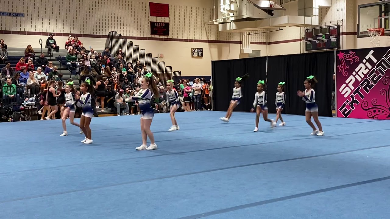 East coast elite cheerleading The Mini Marvels - YouTube