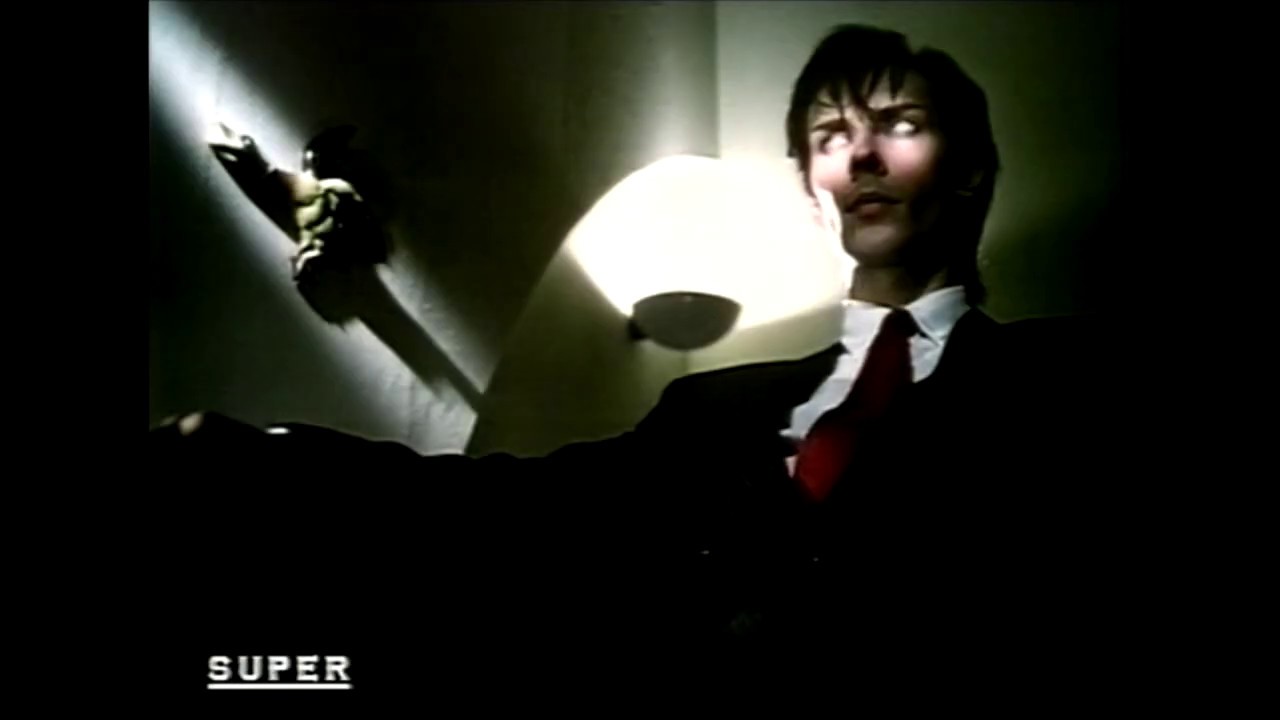 Maxell Break The Sound Barrier 1987 TV Advert Super Channel - YouTube
