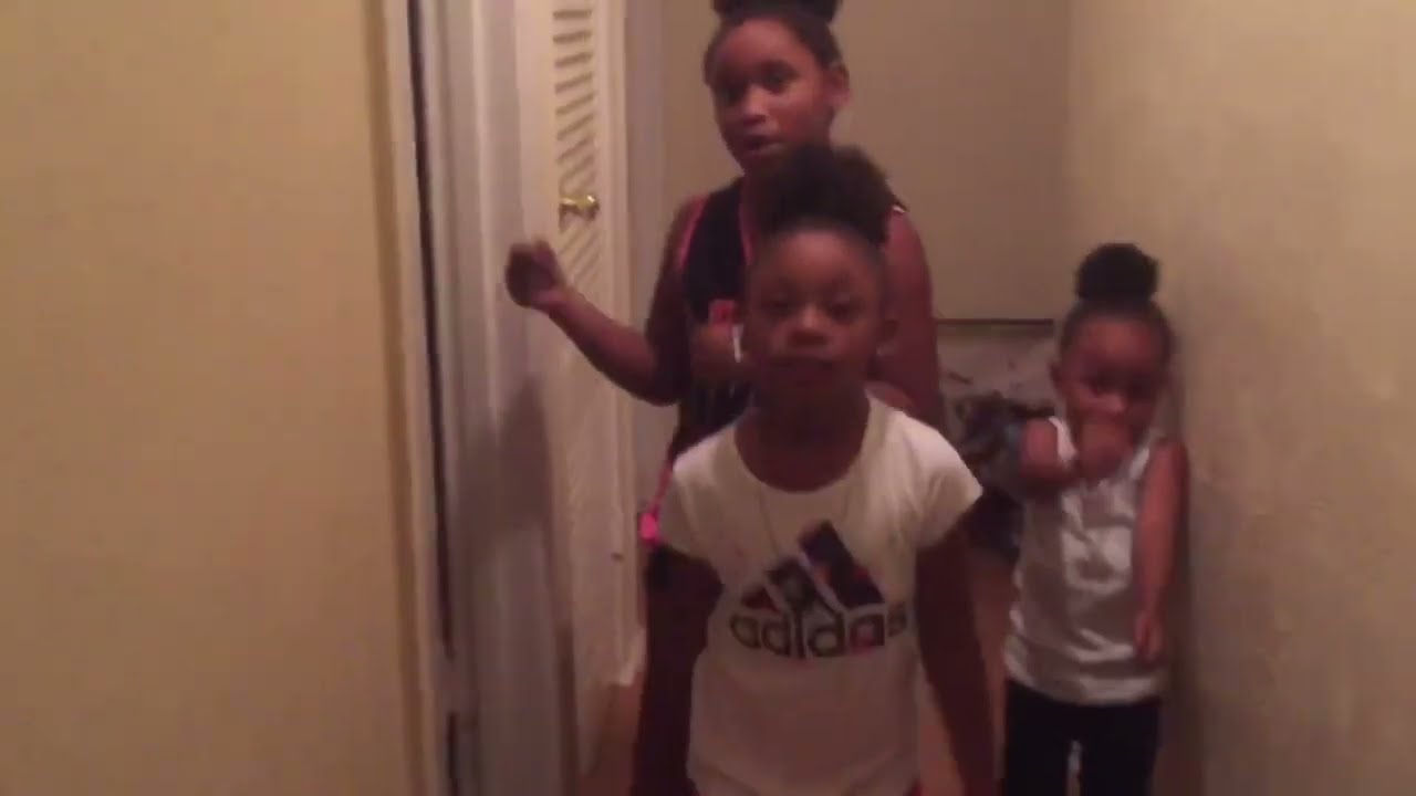 Boss baby -ariyah - YouTube