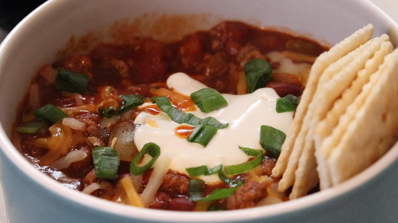 The Chef Crow Show ep 6: Classic Chili - YouTube