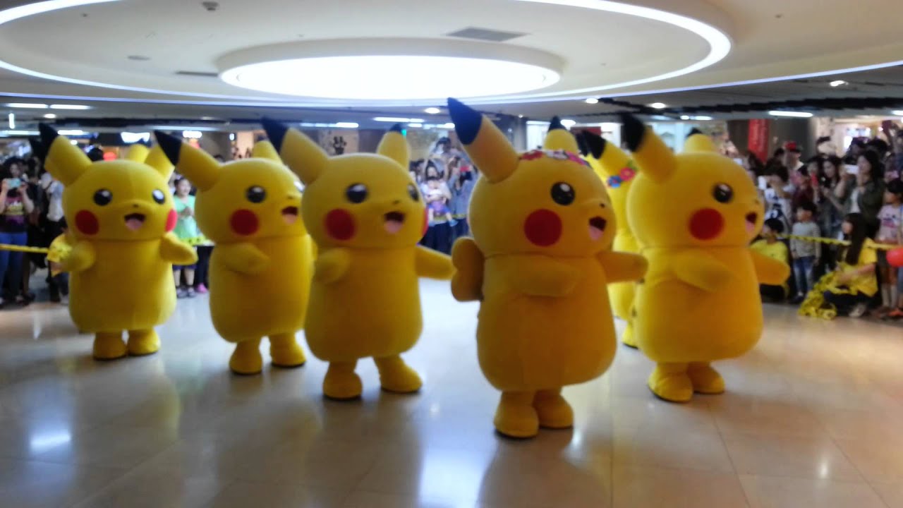 Pikachu dance event in Korea - YouTube