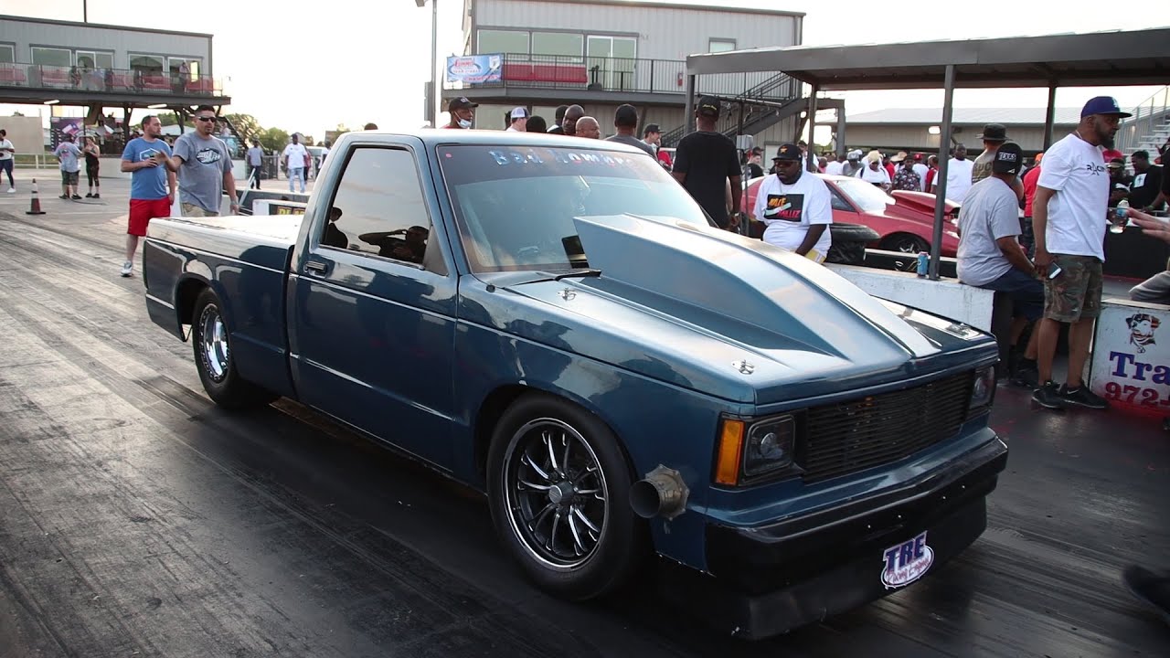 BAD LITTLE NITROUS S10 LAID IT DOWN IN TEXAS! - YouTube