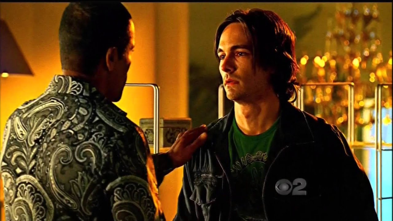 Phil Morris in "CSI: Miami" (2007) - YouTube