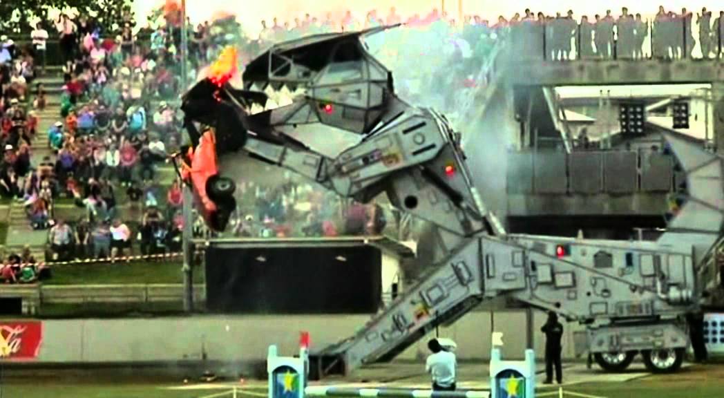 Robosaurus the car eating robot - YouTube