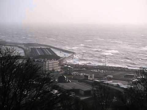 Storm Imogen, Dover, Kent, 08 02 16. - YouTube