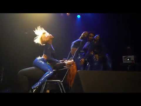 Crazy Lap dance