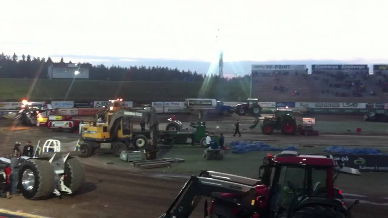 Traktor pulling D-Power Transmash V12 diesel 38.8liter - YouTube