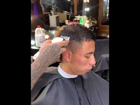 Cómo hacer desvanecido medio con corte a tijeras arriba - YouTube