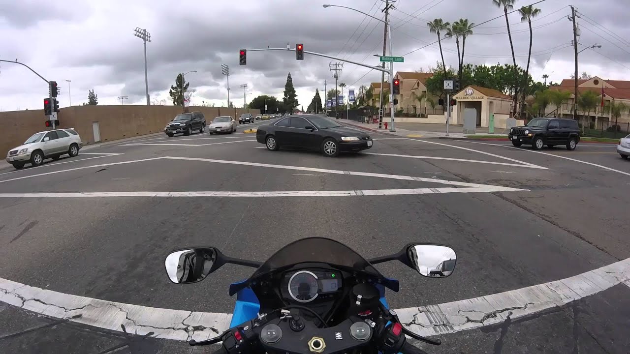 Aftermath of a motorcycle crash in Fresno | GSXR 750 MotoVlog - YouTube