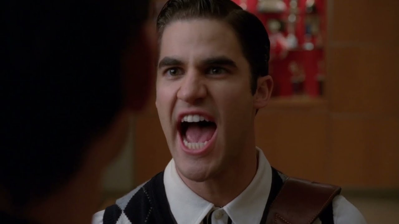 Glee - Full Performance of "Fighter" // 3x15 - YouTube