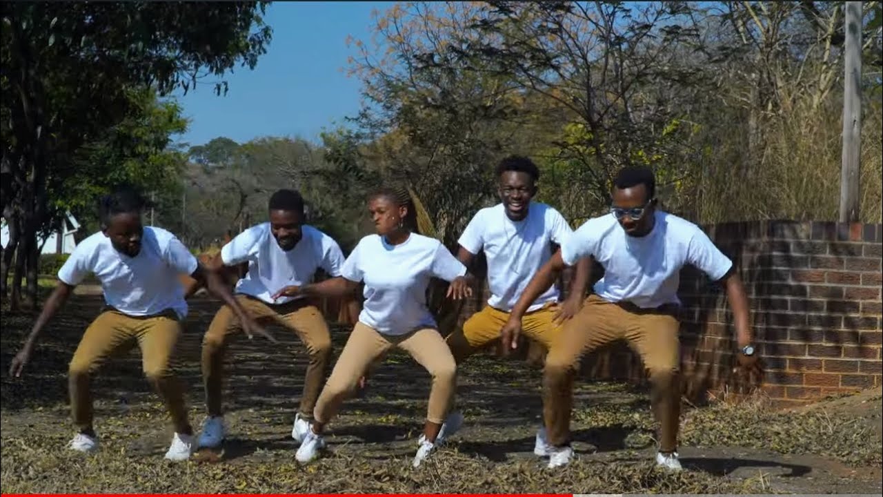 Shadreck Mugede, Kurumbidza Mwari - YouTube