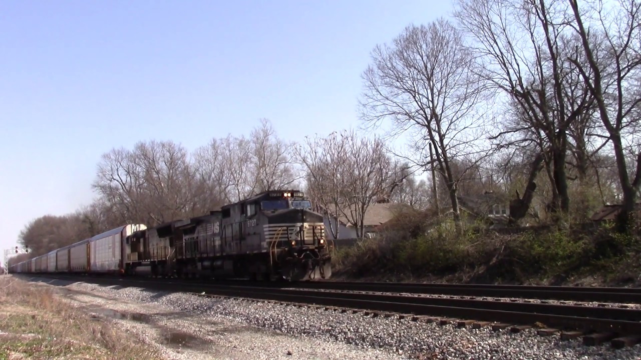 NORFOLK SOUTHERN GE D9-40CW Southbound Auto Rack Train - YouTube