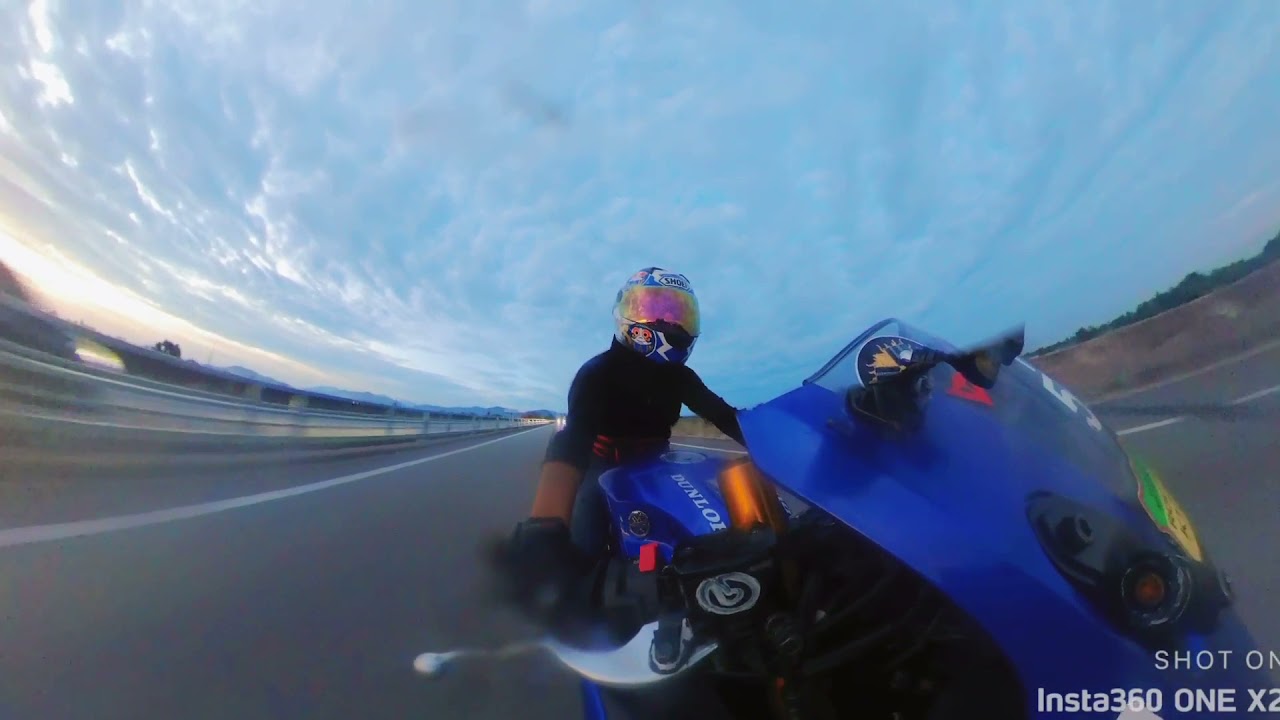 Fieya Julia-Bunga Angkasa - YouTube