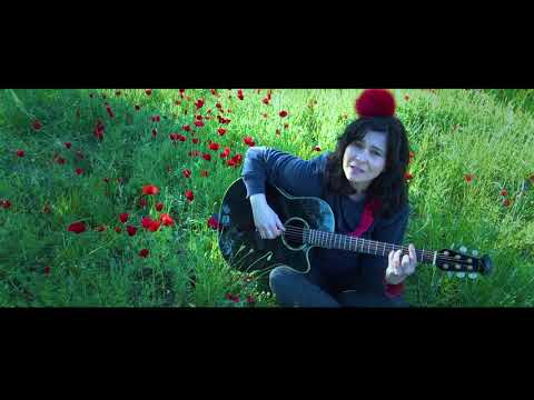 Ayça Şen - Yollarda Gelincikler