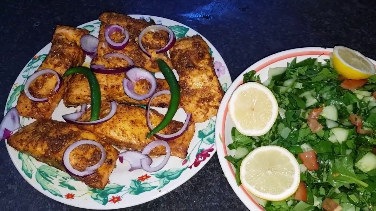 Baro sida loo sameyo salmon fish/how to cook salmon fish - YouTube
