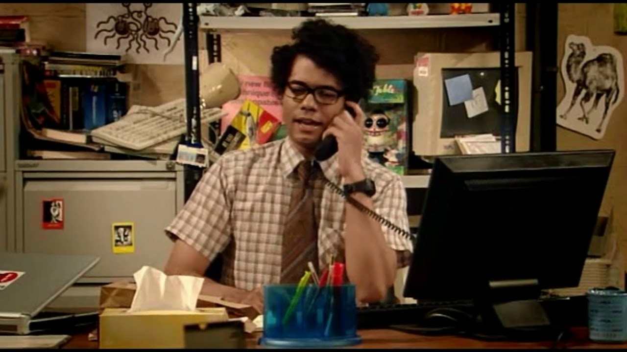 THE IT CROWD 1x01 Yestersday's Jam 3 HAVE YOU TRIED TURNING IT OFF AND ...