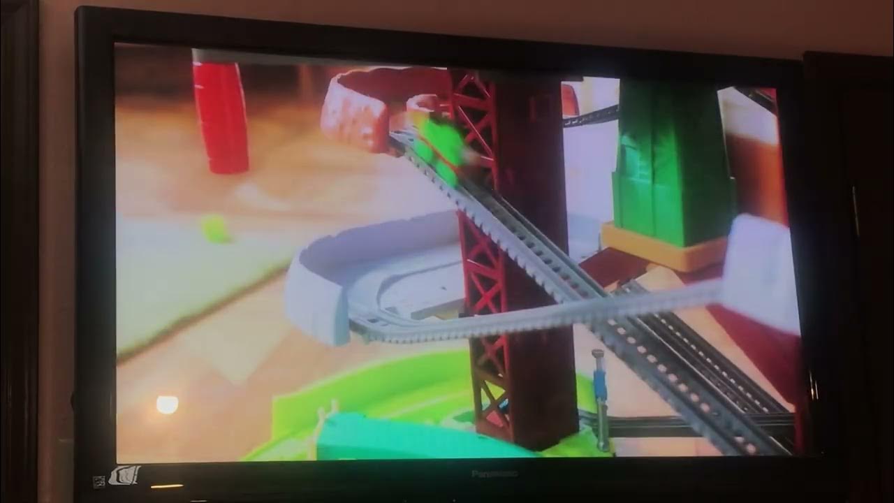 Thomas & Friends: Trains & Cranes Super Tower - Commercial - YouTube