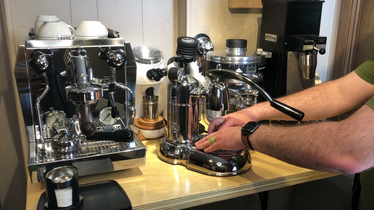 La Pavoni Professional - Unboxing - Espresso Outlet - YouTube