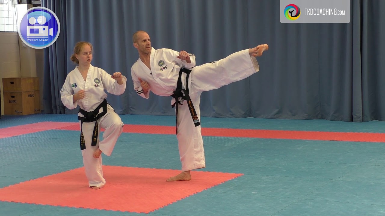 Form a proper footsword while in the bending stance - YouTube