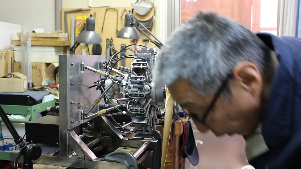 Running 1/4 scale Wright J5 Whirlwind 9 radial engine - YouTube