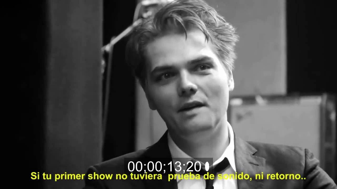 Gerard Way Interview (Spanish Subs) - YouTube
