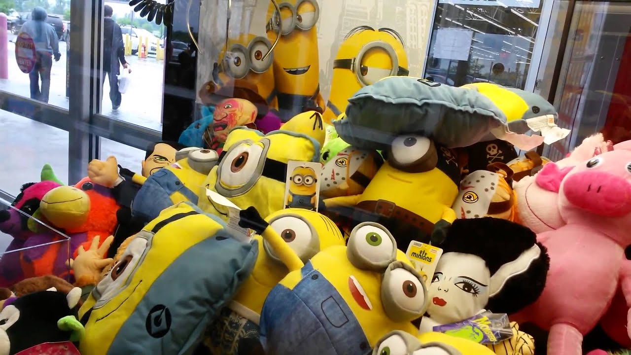Winning 14 Monsters and Minions from the Claw Machines! - YouTube
