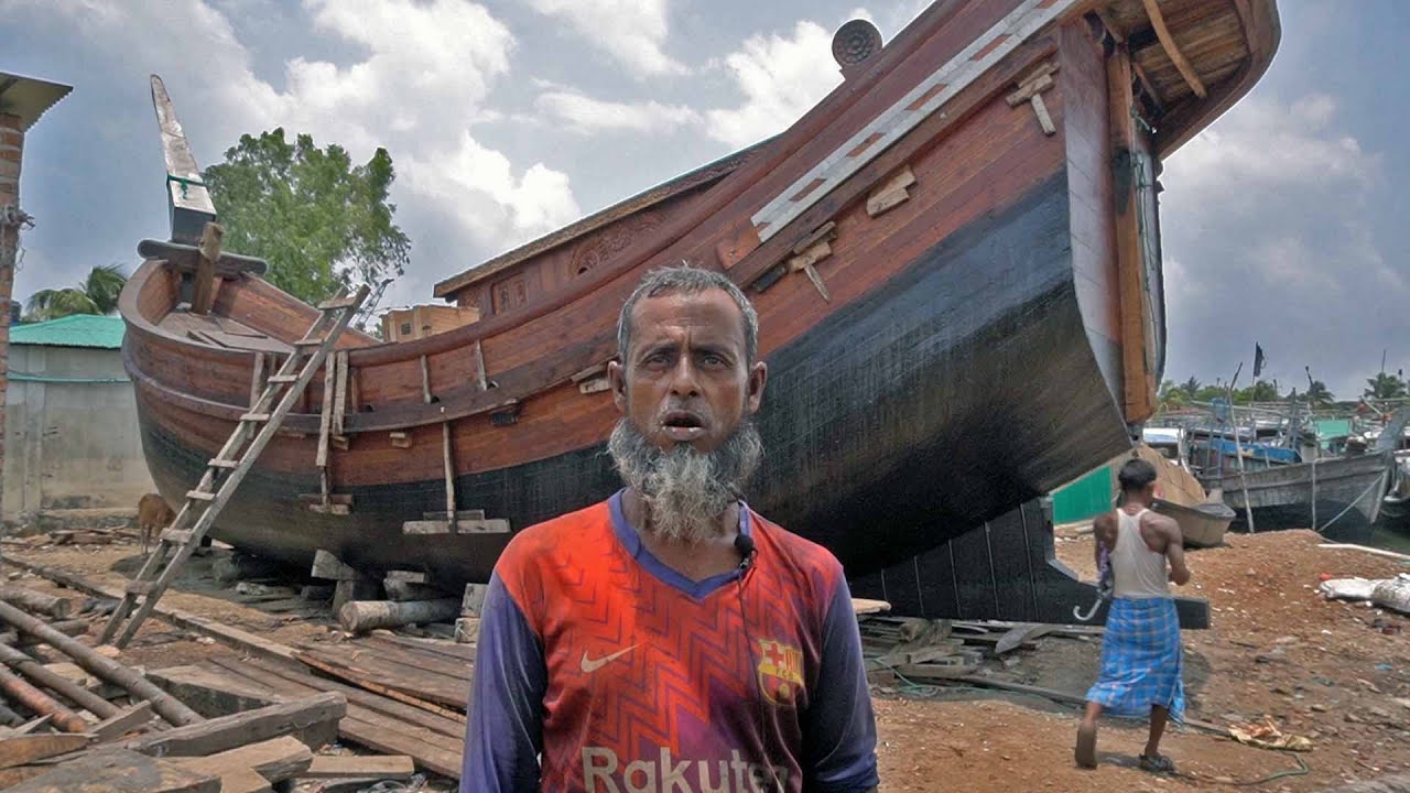 Wonderful wooden fishing boat in Bangladesh || fishing boat - YouTube