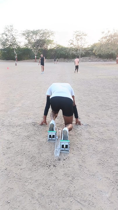 100m block starting practice #trackandfield #shortsfeed #100m - YouTube