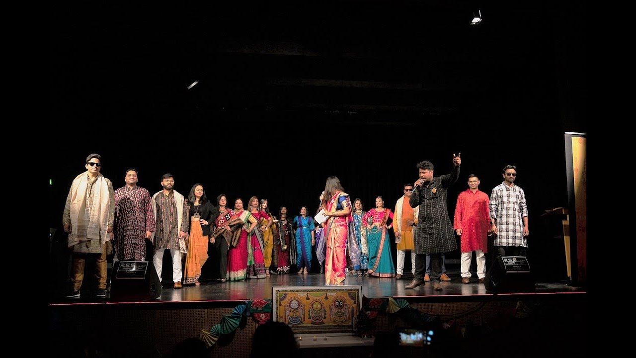 USRM Fashion show—Showcasing Odisha’s handloom in Frankfurt! #germany # ...