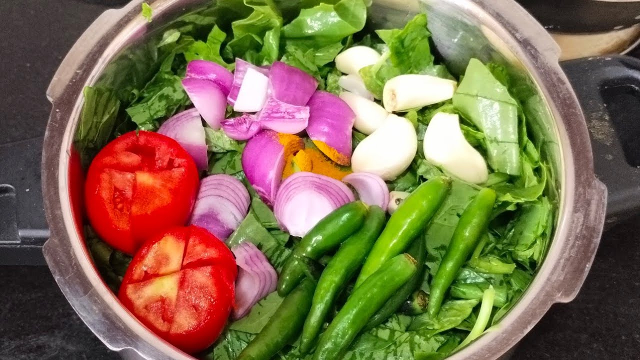 ಚಕೋತ ಸೊಪ್ಪಿನ ಮಸೊಪ್ಪುಸಾರು ಅವರೇ ಬೇಳೆ ಒಟ್ಟಿಗೆ ಹಾಕಿ ಮಾಡಿ ನೋಡಿ ರುಚಿ 👌 ...