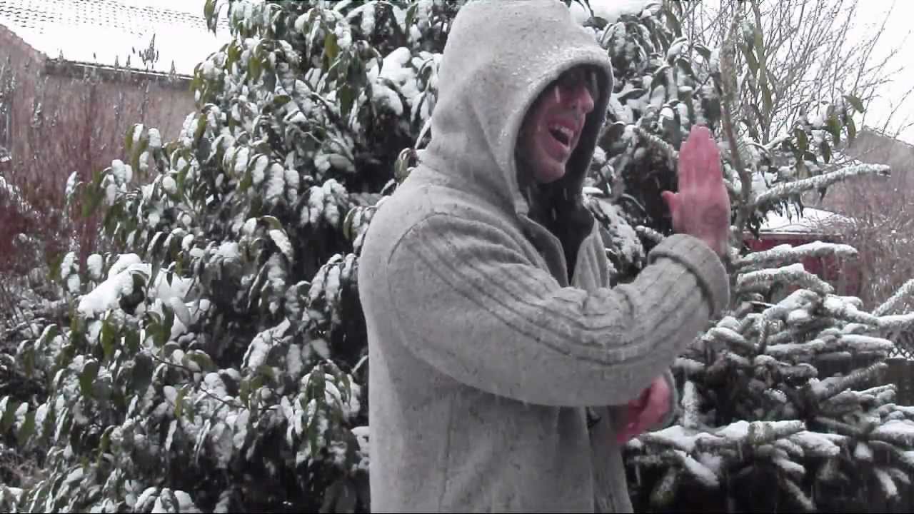 Let It Snow (BSL with Captions & Audio) - YouTube
