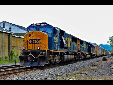 CSX 4533 & CSX 5322 Meet with CSX 3458 & CSX 7030 - YouTube