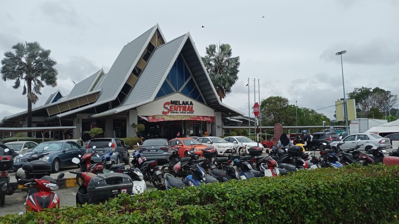 MELAKA SENTRAL, TERMINAL BAS MENGHUBUNGKAN MELAKA DENGAN NEGERI DI ...