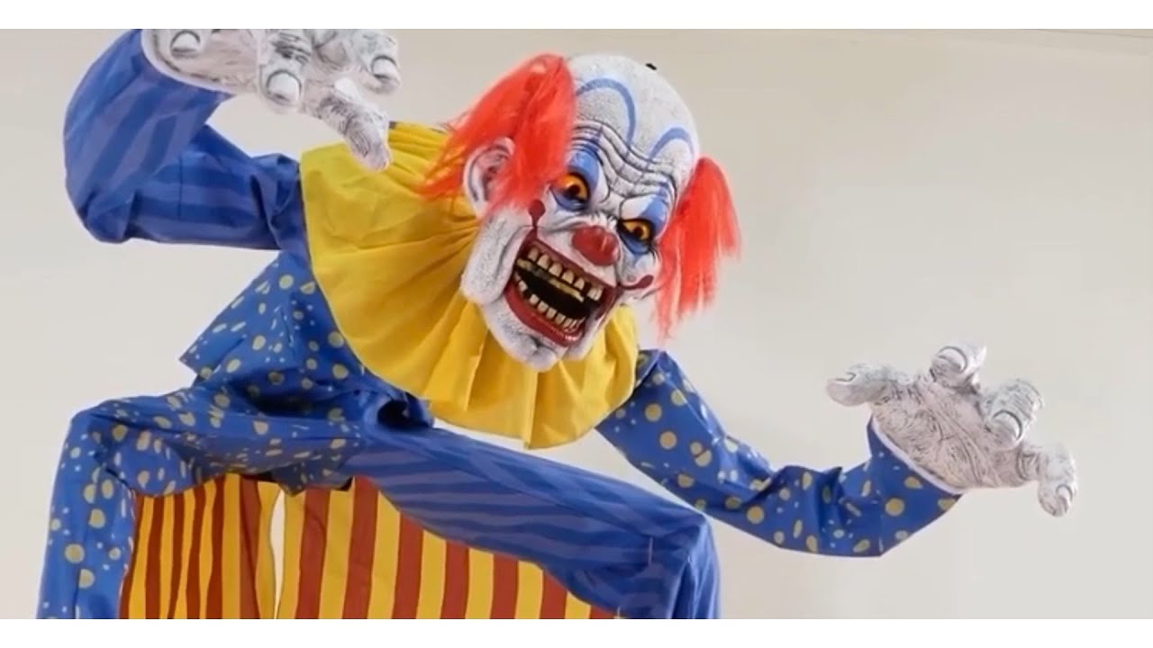 Sneak Peek - Looming Clown Animated Halloween Prop - YouTube