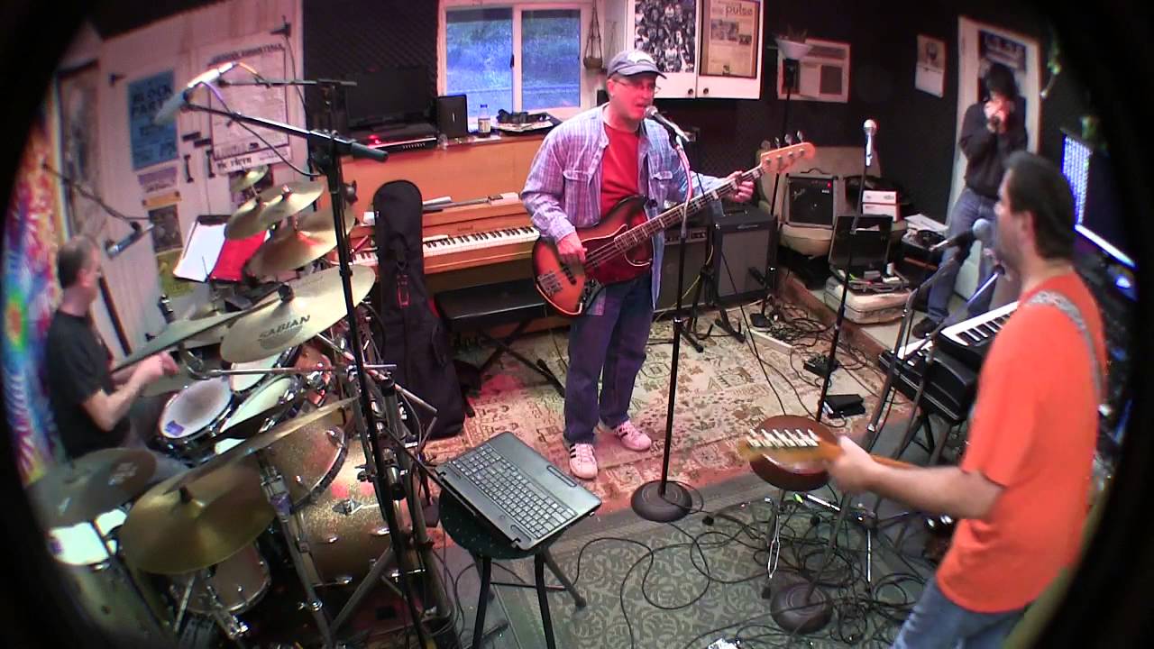 Diggin taters - Apr 22 2013 - YouTube