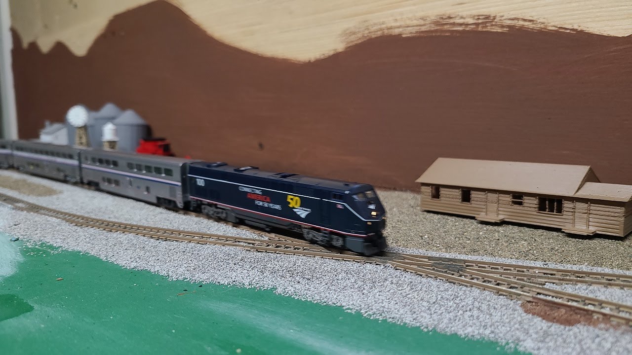 Kato N-Scale Amtrak p42 with ESU-LOKSOUND/dcc and on DC part 2 - YouTube