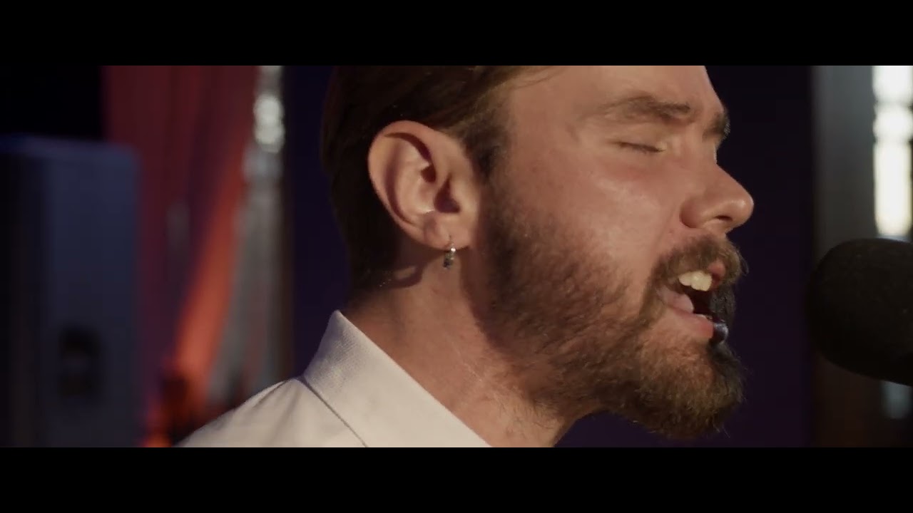 Weekend Lover - Get Outta Here - Live @TheHallowedHalls - YouTube