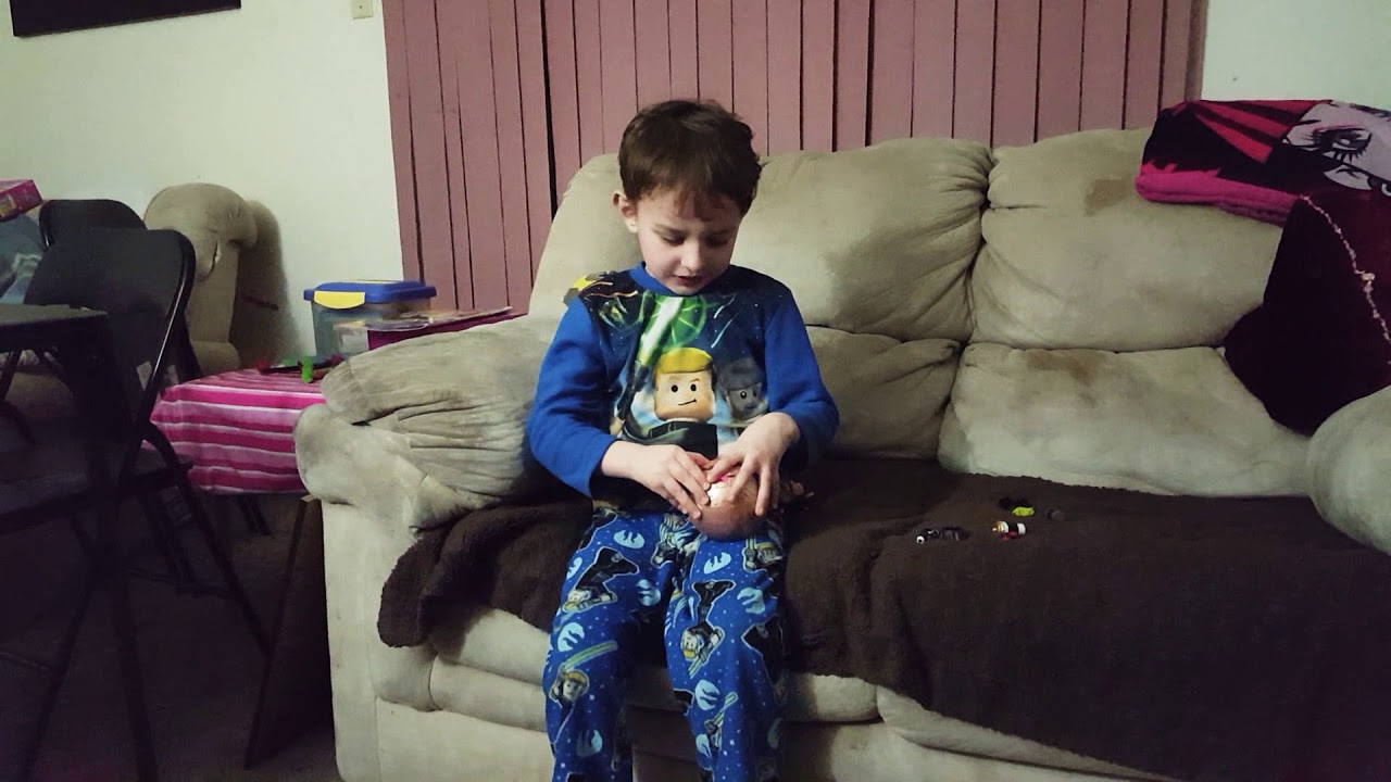 New BB Bop review (LOL confetti pop) - YouTube