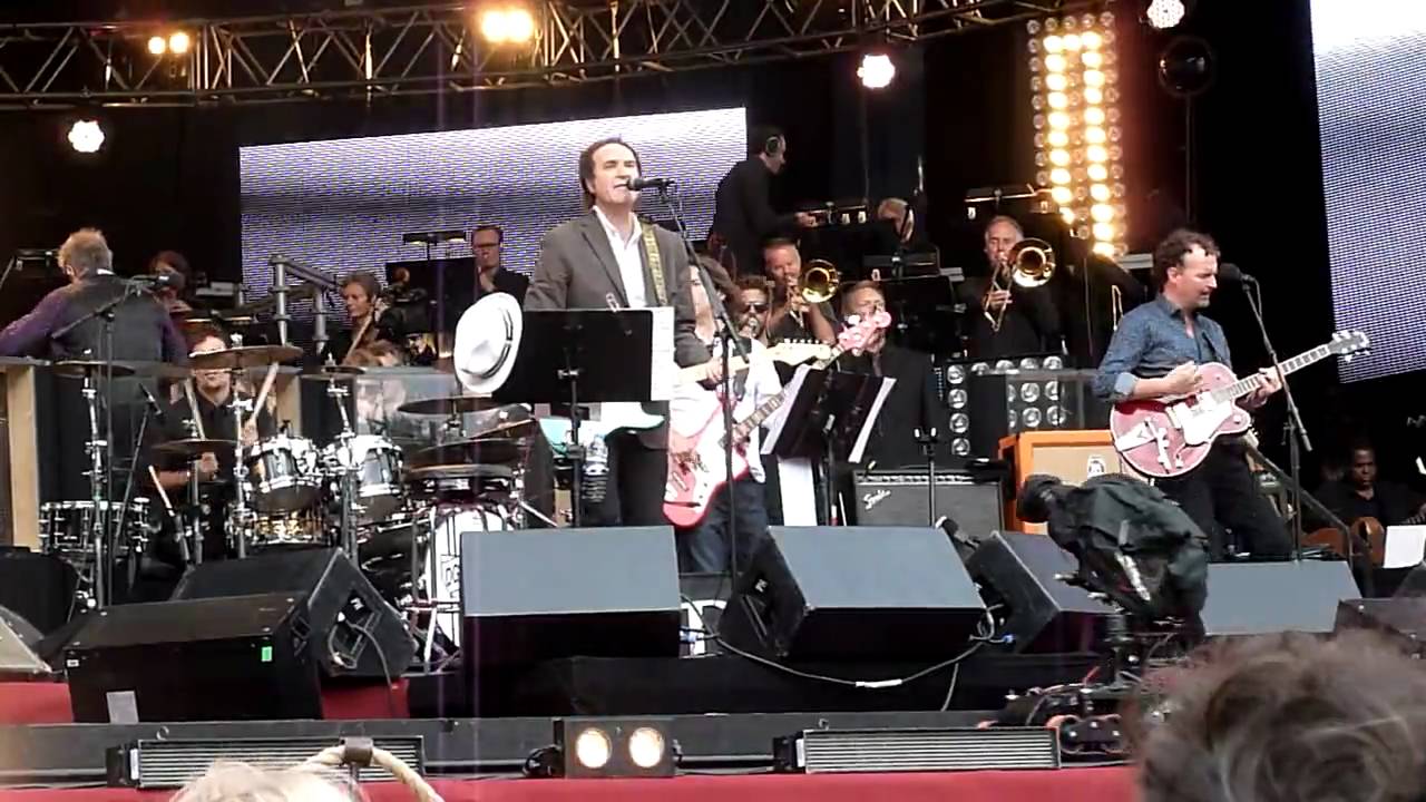 Ray Davies "All Day And All Of The Night", 21 August, Castle Park ...