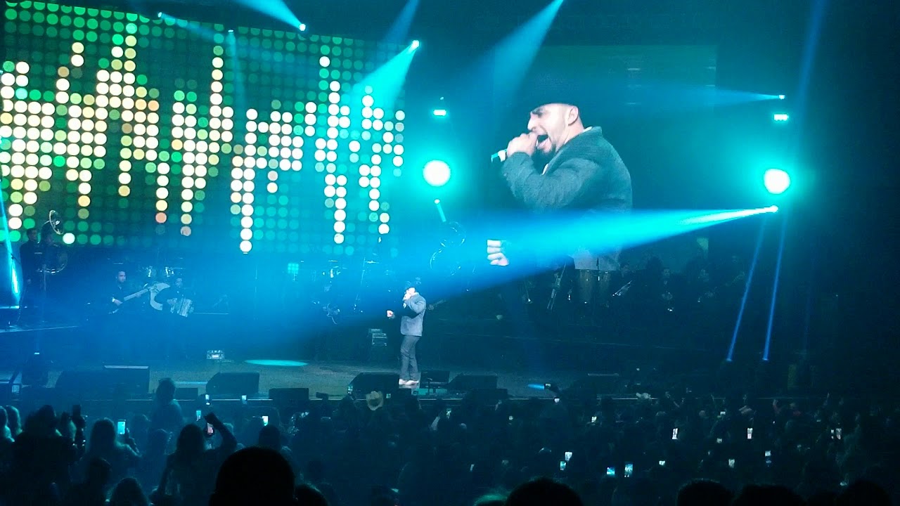 Jenni Gold Tour "Lupillo Rivera" - YouTube