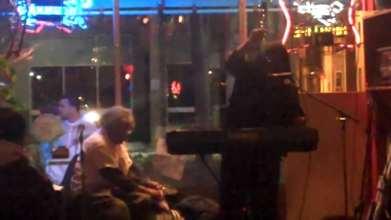 BJ Snowden "School Teacher" - live 2009 - YouTube